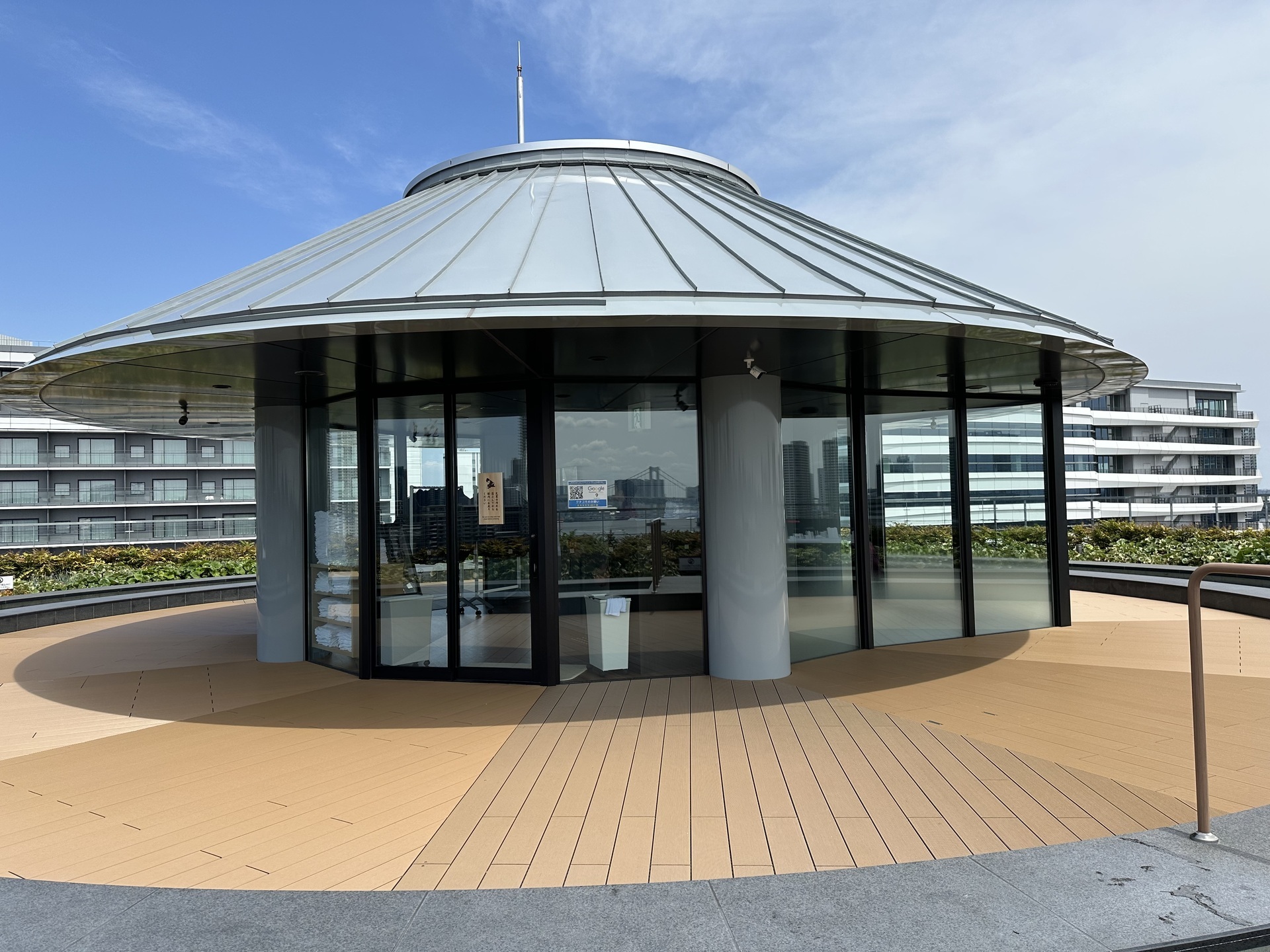 豊洲千客万来「万葉の湯」: アシンメトリー ～左右非対称な日常～